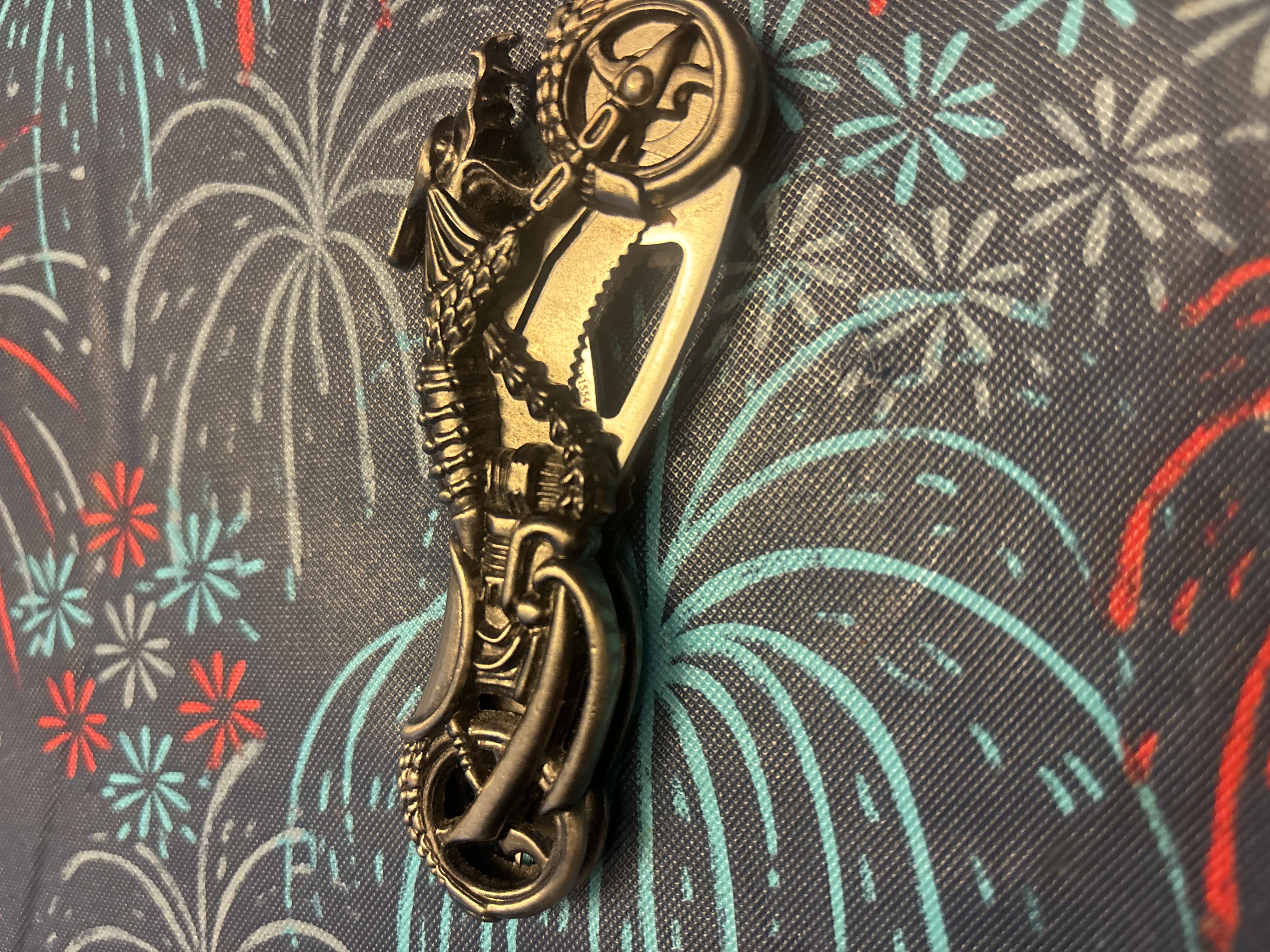 Dragon knife