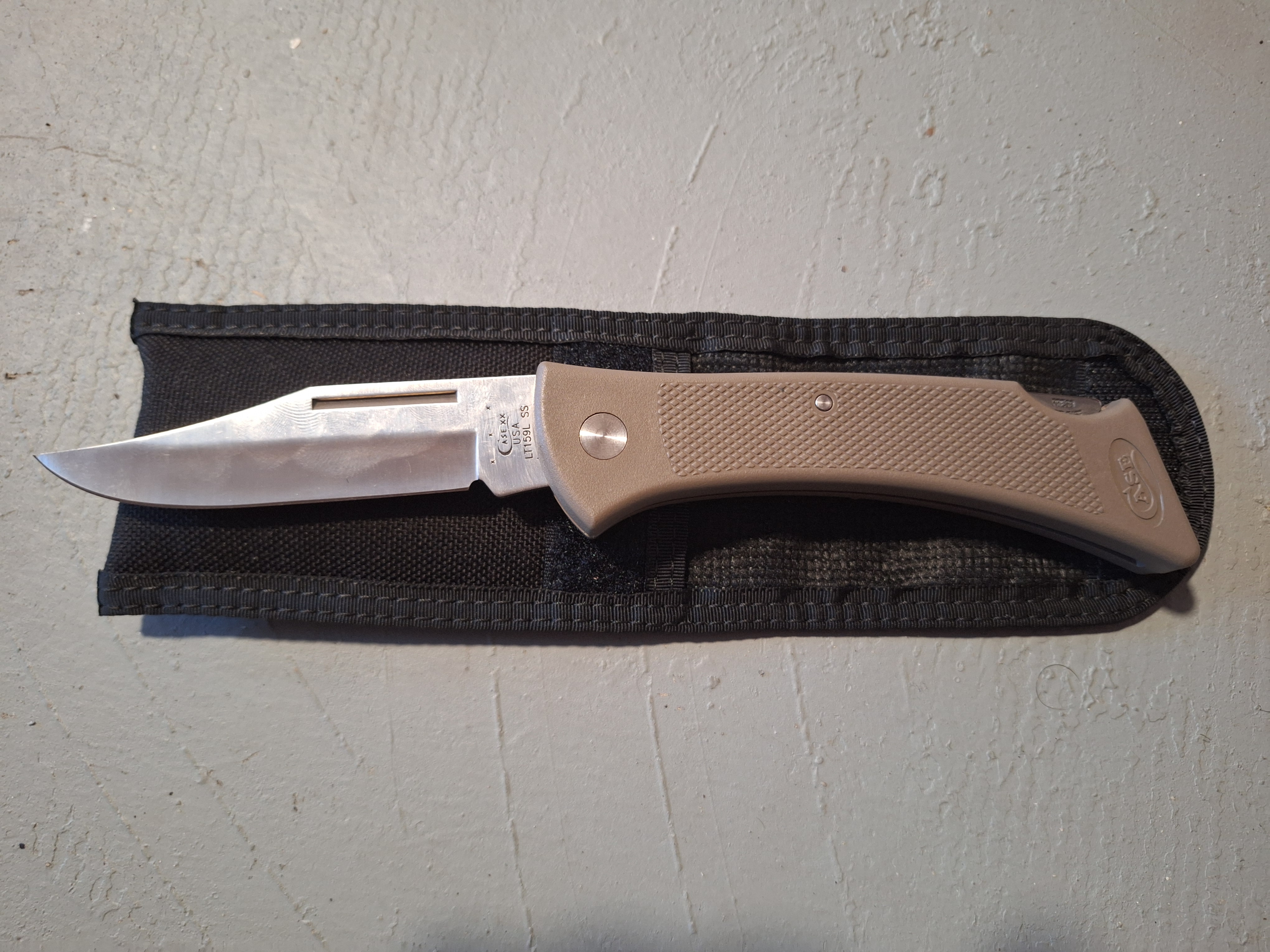 Case XX USA LT159L SS overall length 9" blade 4" handle 5"