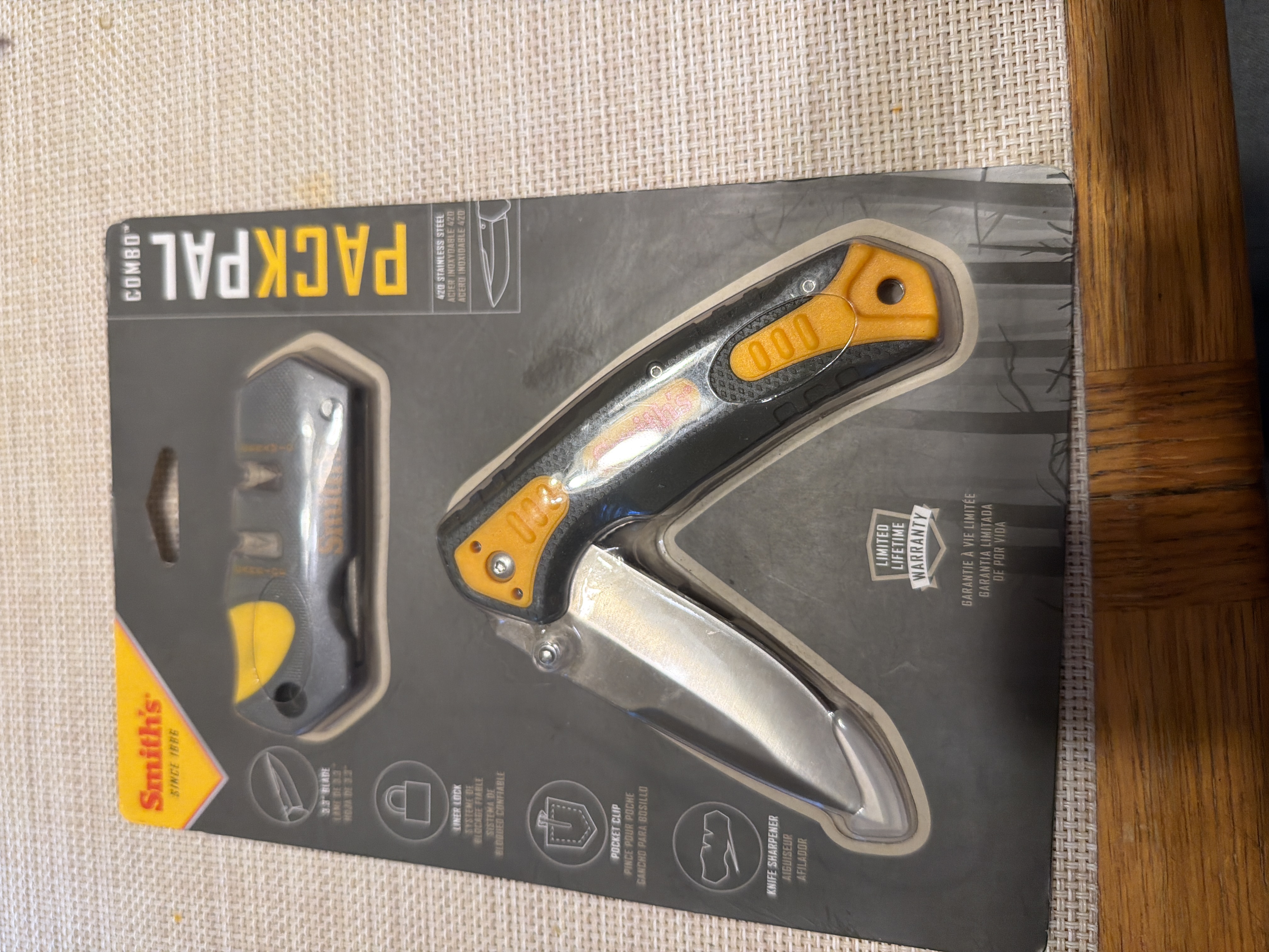 Smith’s PackPal Combo Folding Knife + Sharpener – New in Package