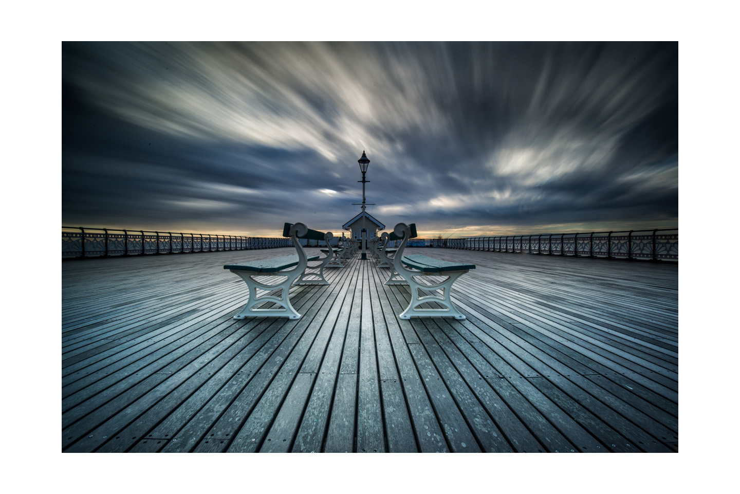 Long exposure cloud photography